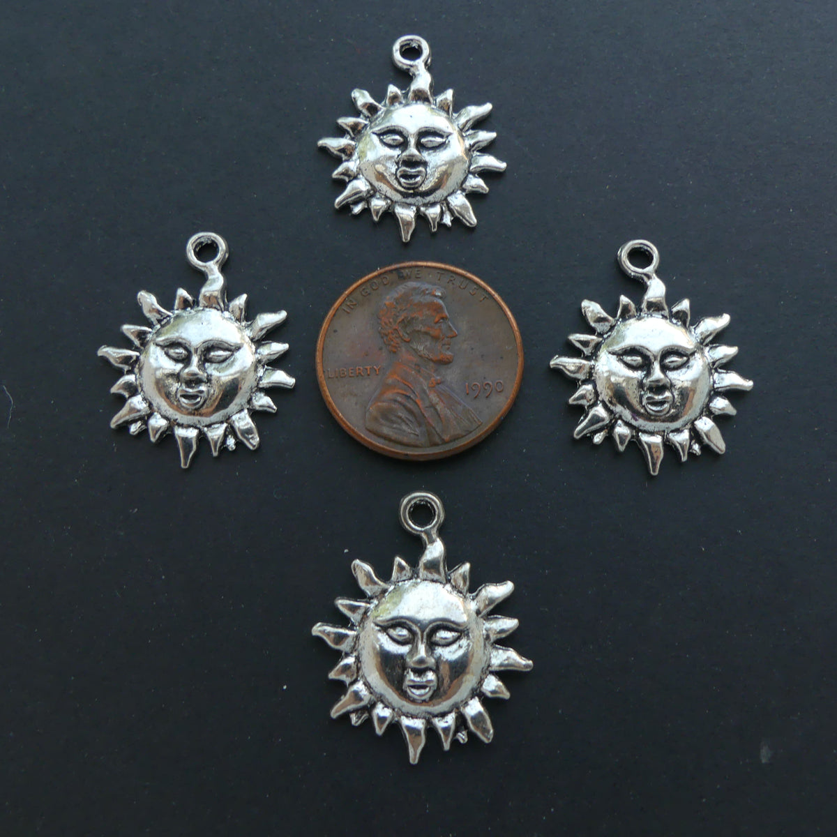 Charm, Cast Silver Tone Sun Face, 19mm Diameter, Sold in Sets of 4 ...